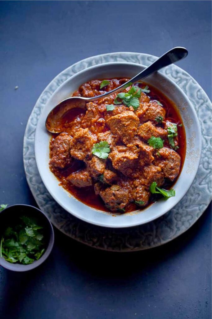 Slowly Braised Rogan Josh Recipe With Lamb - Sinfully Spicy