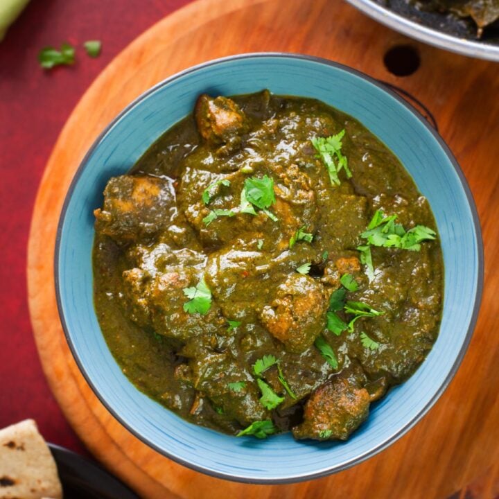 Palak Chicken(Chicken Spinach Curry) - Sinfully Spicy