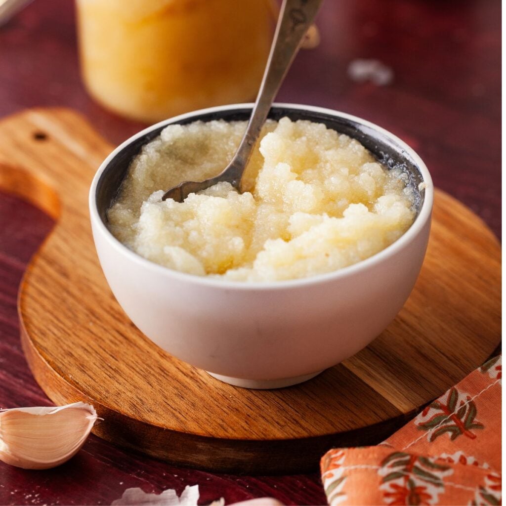 Homemade Garlic Paste - Sinfully Spicy