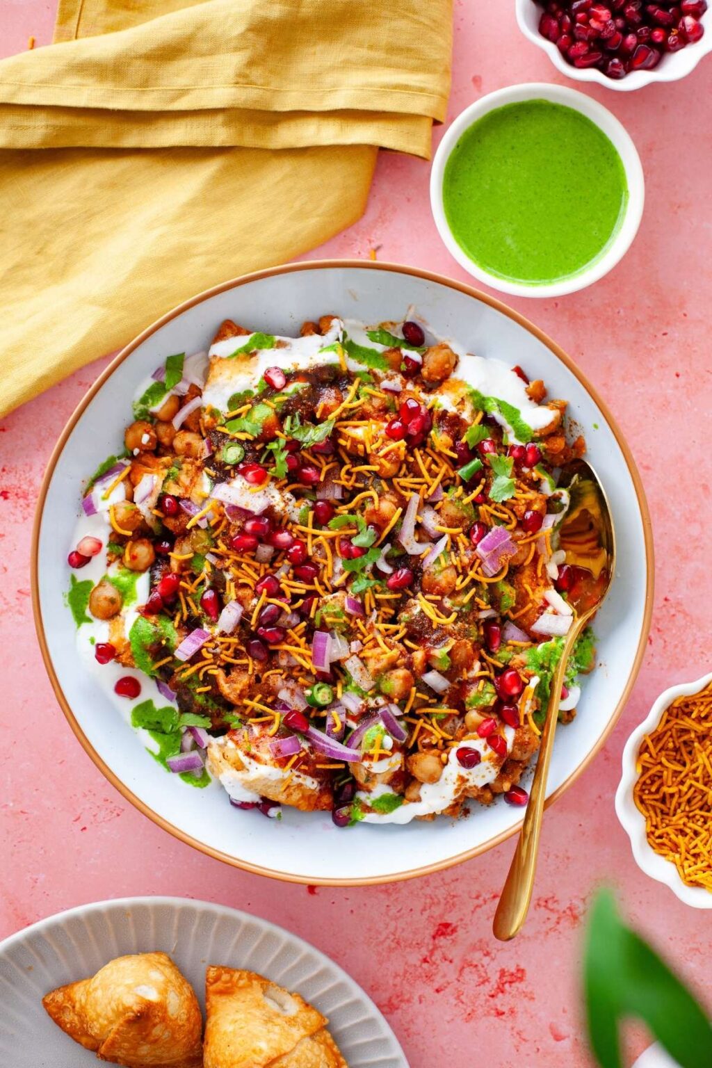 Easy Samosa Chaat With Chole - Sinfully Spicy